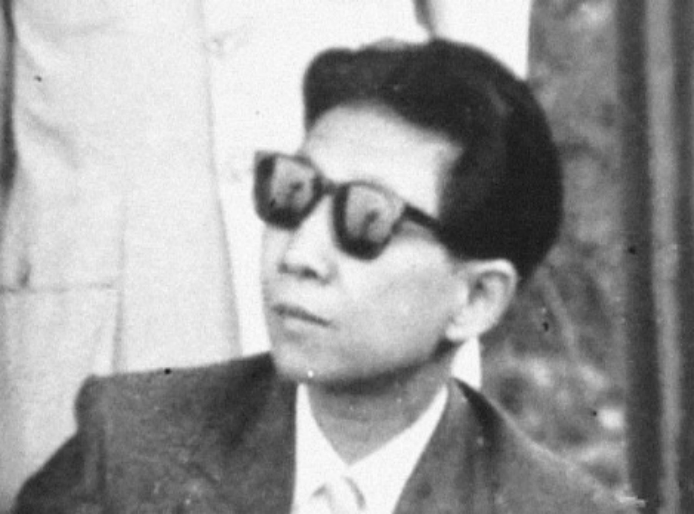 In 1946, Kong Lingjun was molested by Long Yun's son. The two sides ...