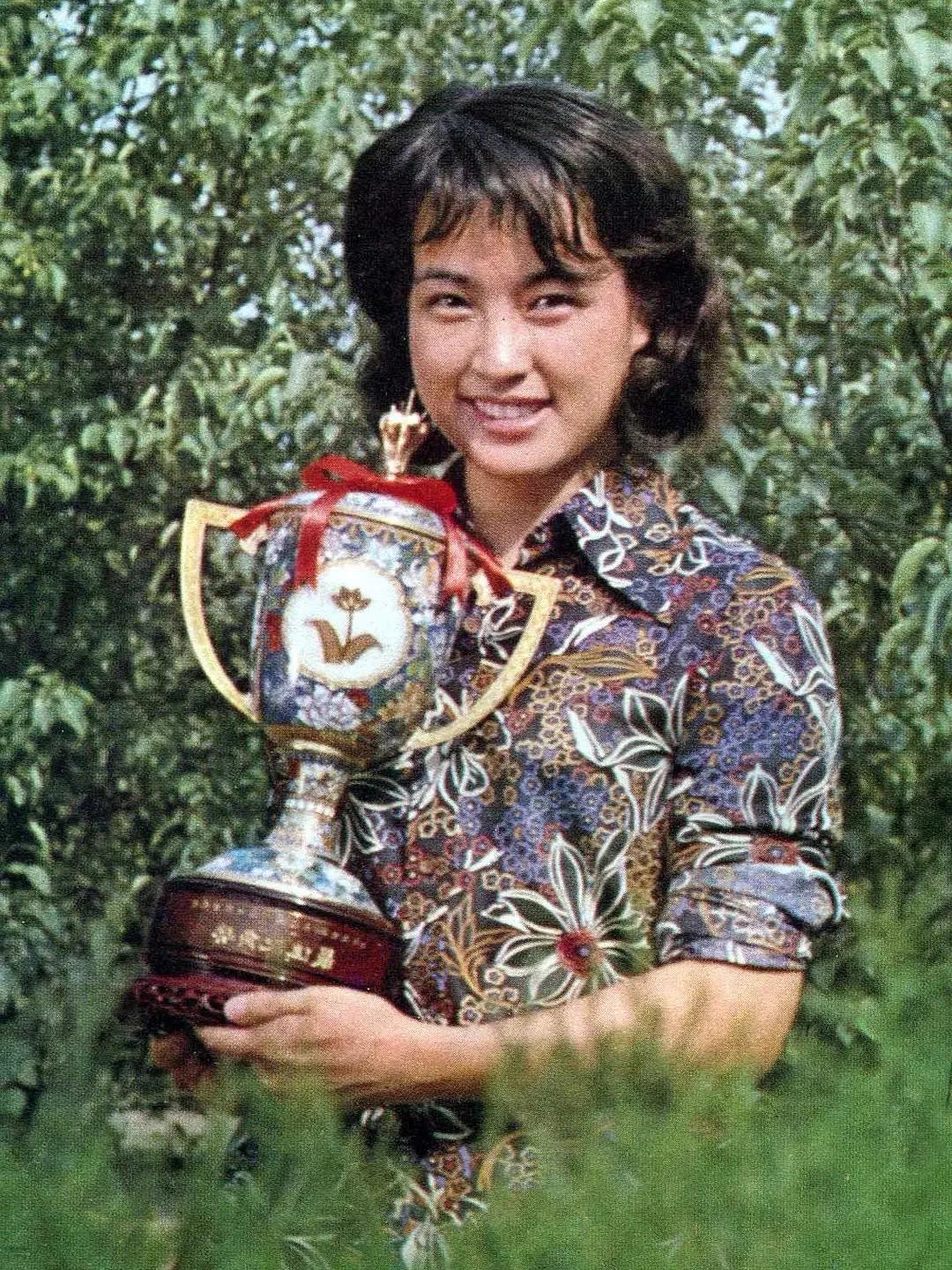 Don't forget your original intentions, which are the female stars who ...