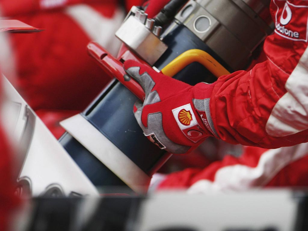 Extremely fast tip-what kind of fuel does F1 car use? - iNEWS