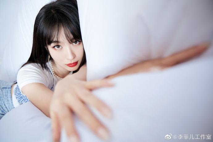 Little Gossip, Huang Xiaoming, Li Feier, Zhou Yangqing, Huang Lei, Qing Ya Ji 2, Gao Weiguang ...