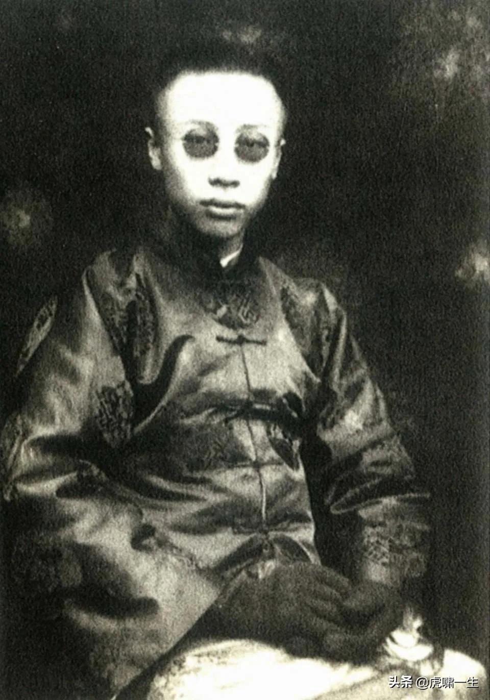 38 old photos showing the life of the last emperor Puyi - iNEWS