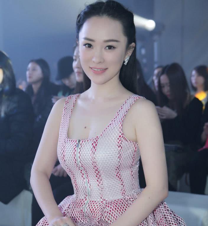 Huo Siyan has a beautiful face and a hot body, and her mature charm is really irresistible - iNEWS