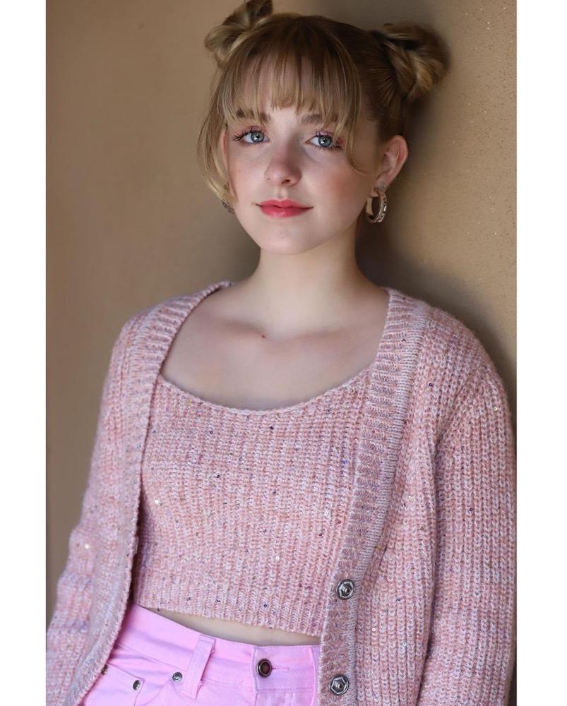 Genius child star Mckenna Grace's recent photo exposure looks like a ...