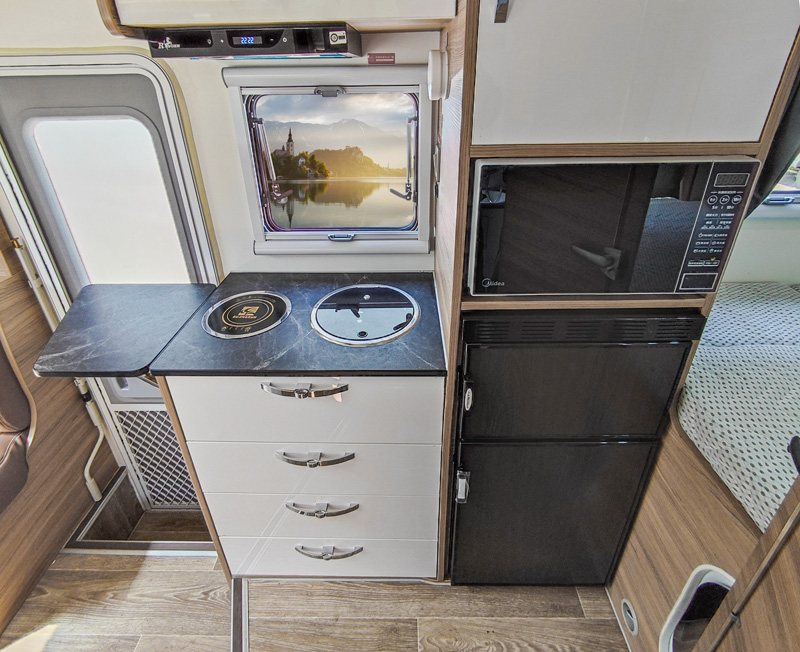 In addition to the expansion bed, the new star T600 with an electric ...