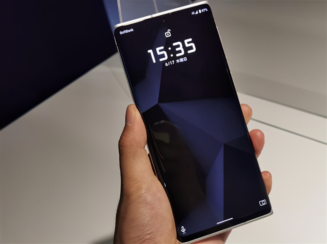 Leica's first smartphone, Leitz Phone 1, starts at the top level - iNEWS