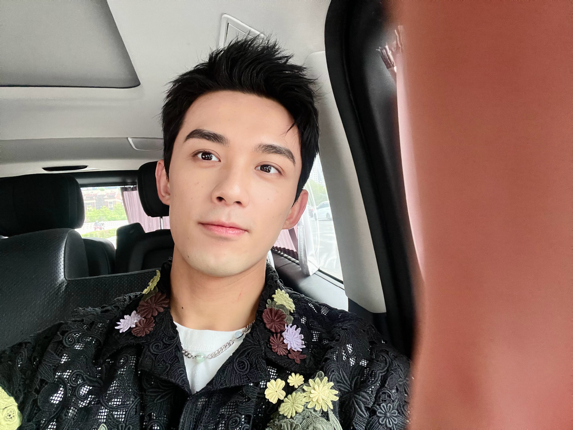 Wu Lei, who has grown from handsome to big, has been red for more than ...