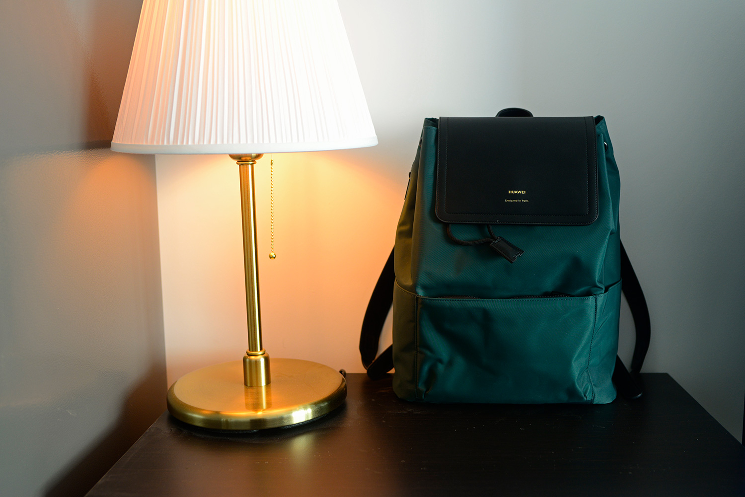 Huawei backpack experience: durable and stylish - iNEWS