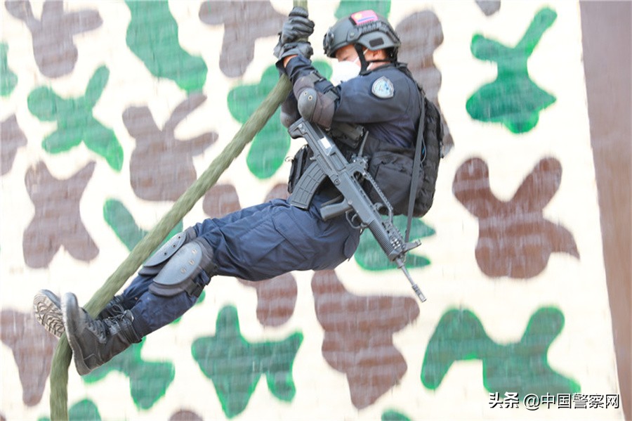 Witnesses at the scene of the "Papi-Anti-Terrorism-2021" Joint Anti ...