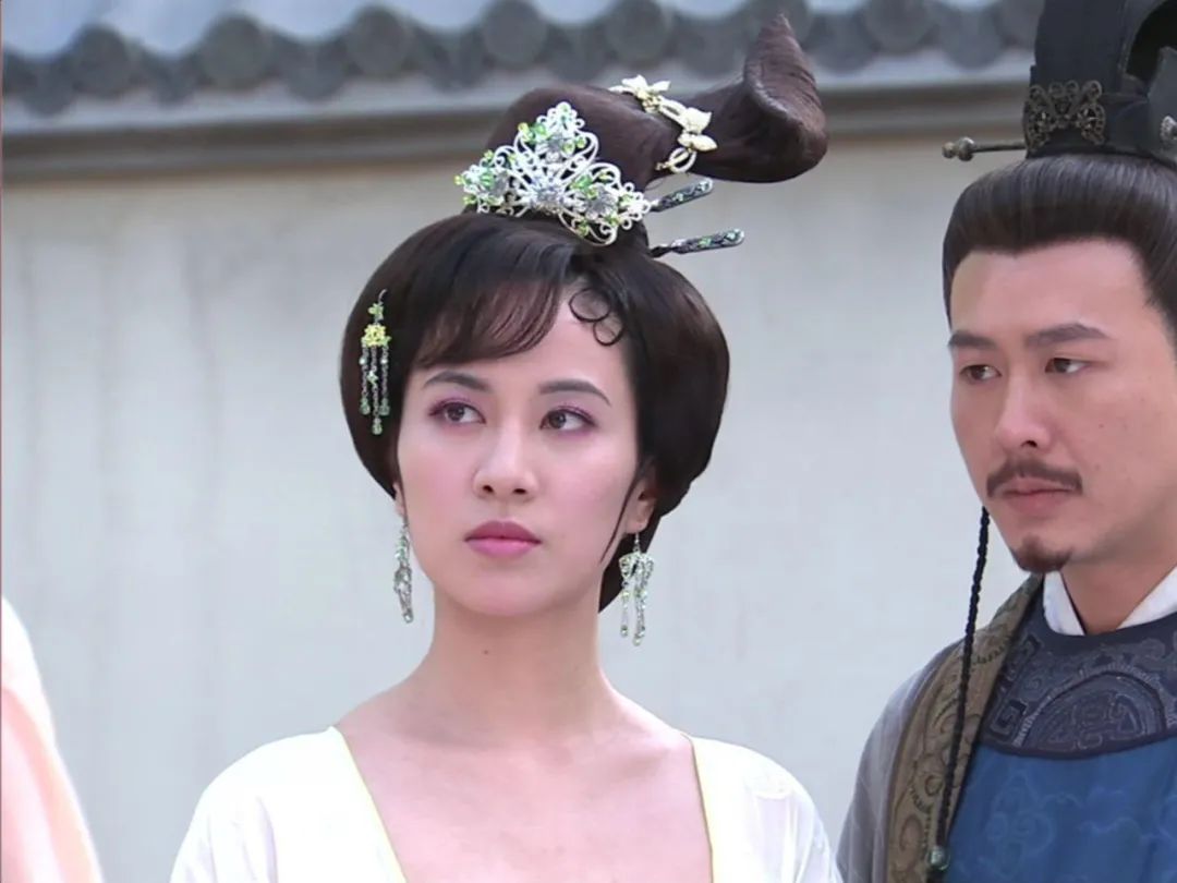 The beautiful and charming lady of Guo Guo, who is not as good as ...