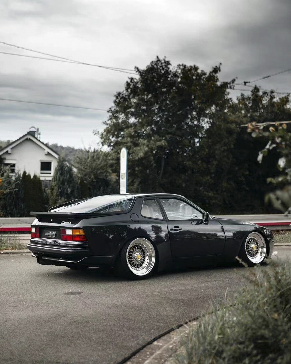Porsche 944 modification case - iNEWS