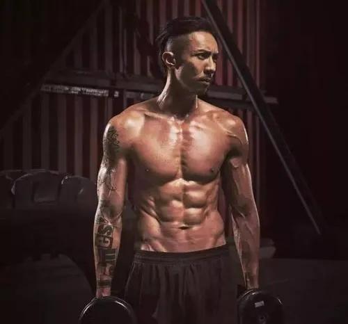 "The strongest soft rice king" Zhang Jicong's figure is good - iNEWS