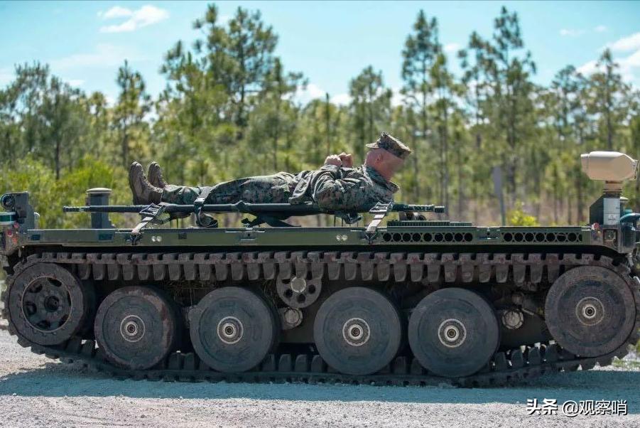 The US TRX tracked unmanned ground vehicle can launch 50 "Switchblade ...