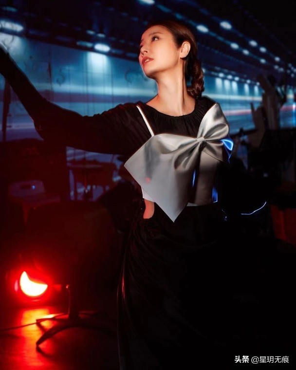 Ruby Ruby's photo shoots retro and elegant Shu Qi, Chen Yihan and other ...