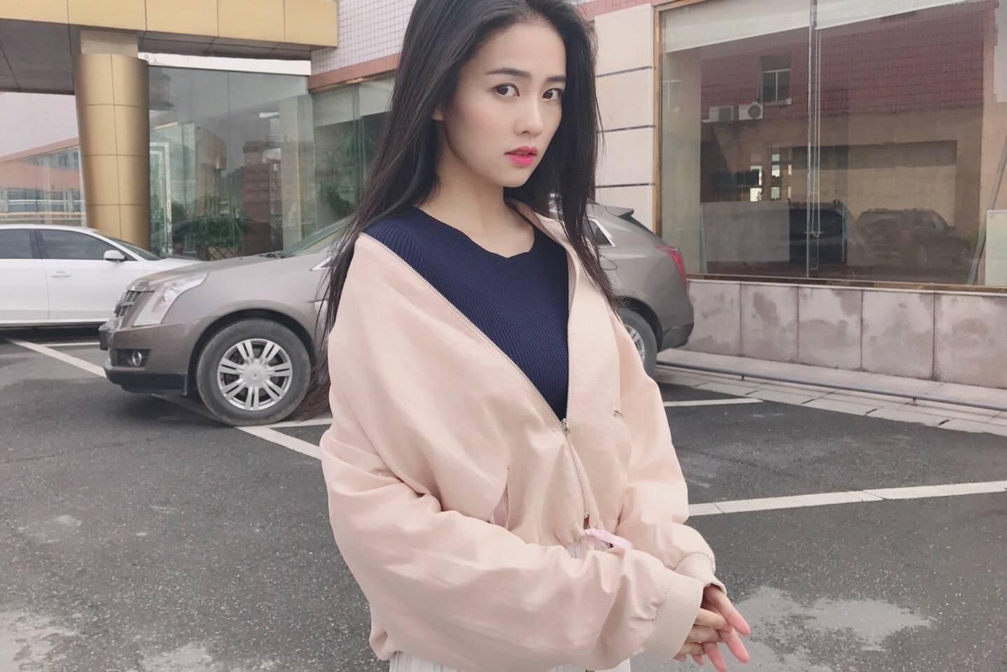 Entertainment Comments: Luo Yunxi, Meng Meiqi, Bai Lu, Ni Ni, Chen ...