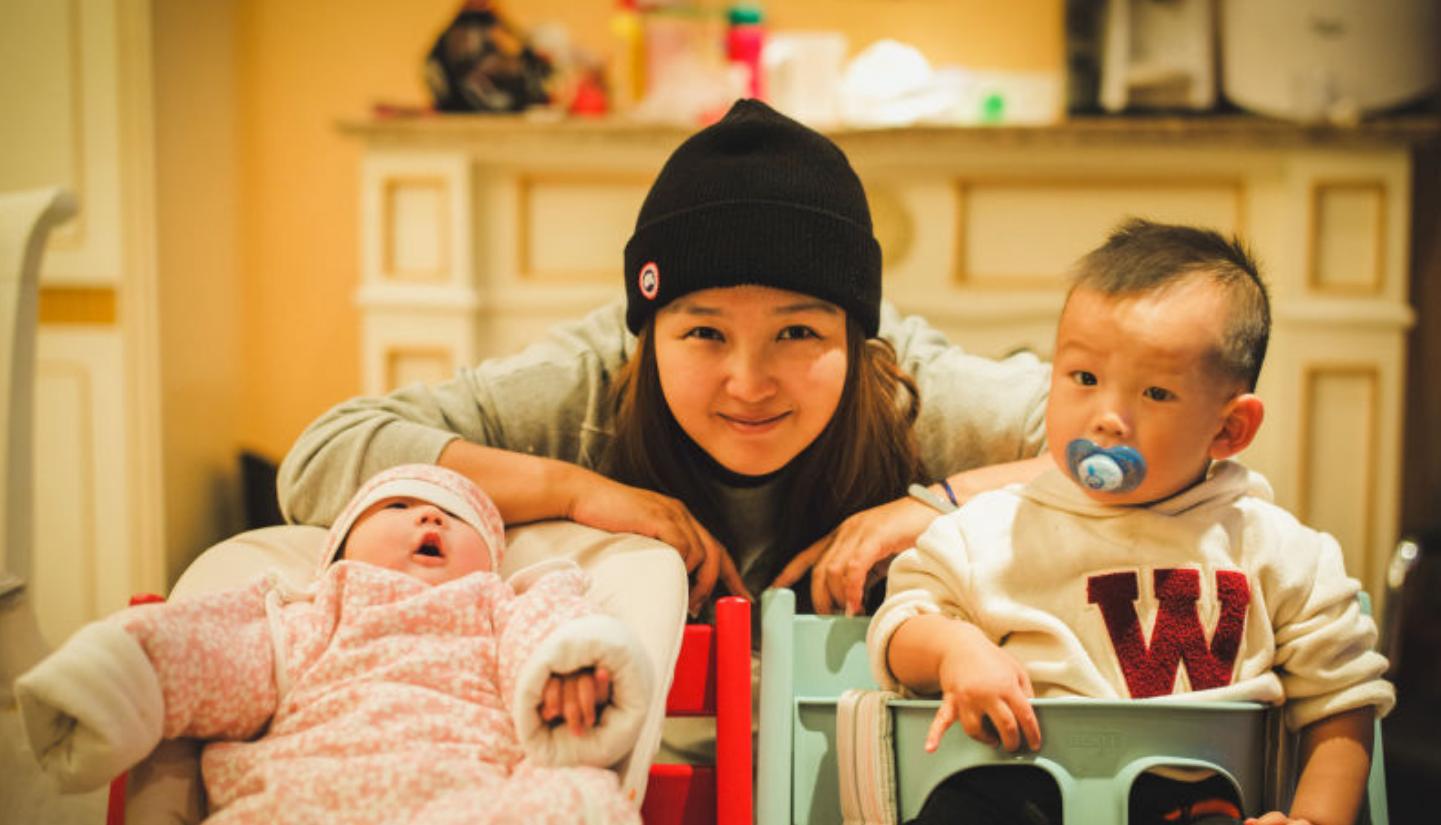 He Jie appeared in the commercial performance, but was slightly ...