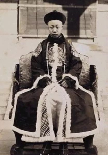 The last emperor Puyi married 4 times. Why didn't he have a son and a ...