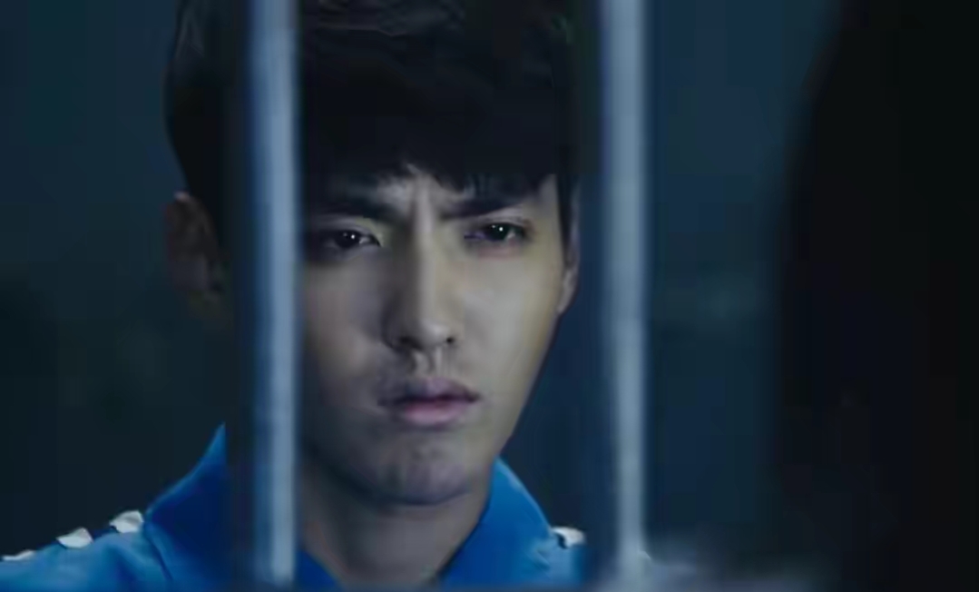 "Actor", can't hold it anymore - iNEWS