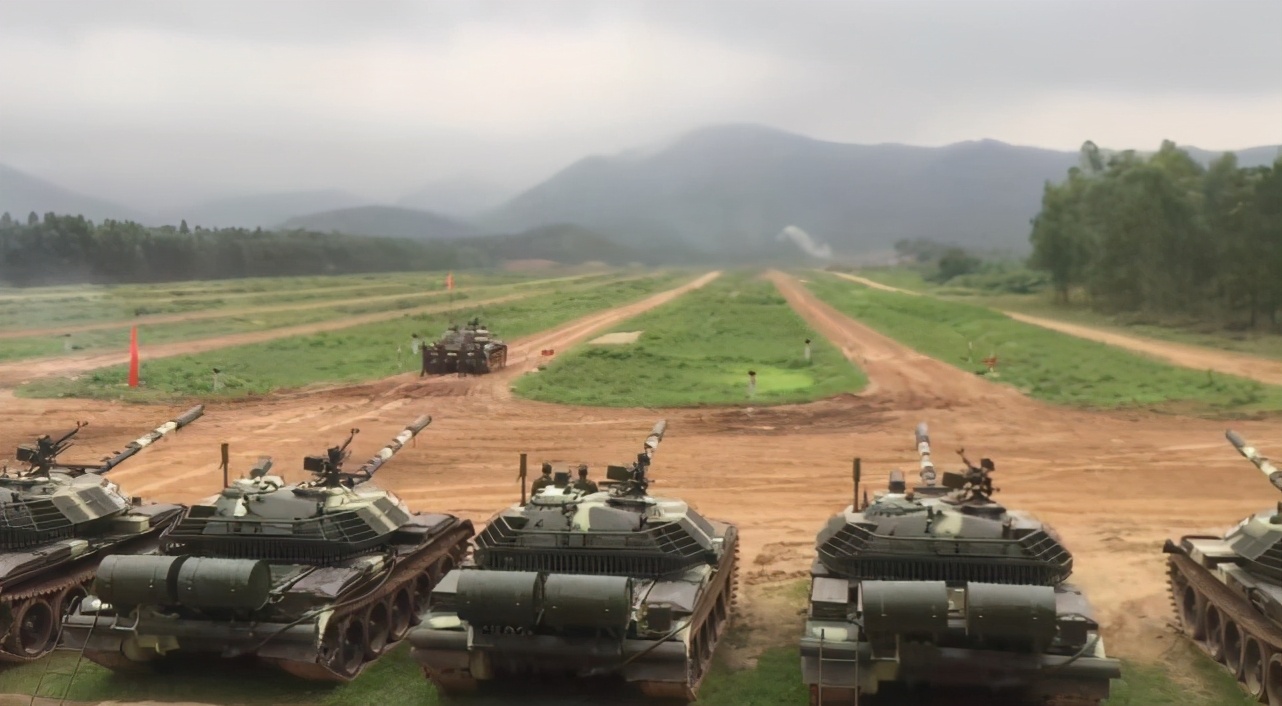 The Vietnamese army is equipped with T55M3 in batches!It looks exactly ...