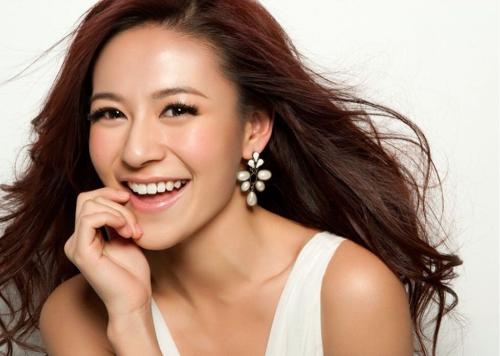 start again!Jiang Ruolin, a well-known Hong Kong artist, announced that ...