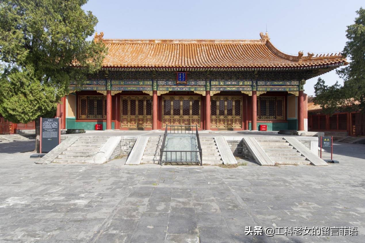 The main hall of Shoukang Palace, the half-solution of the Forbidden ...