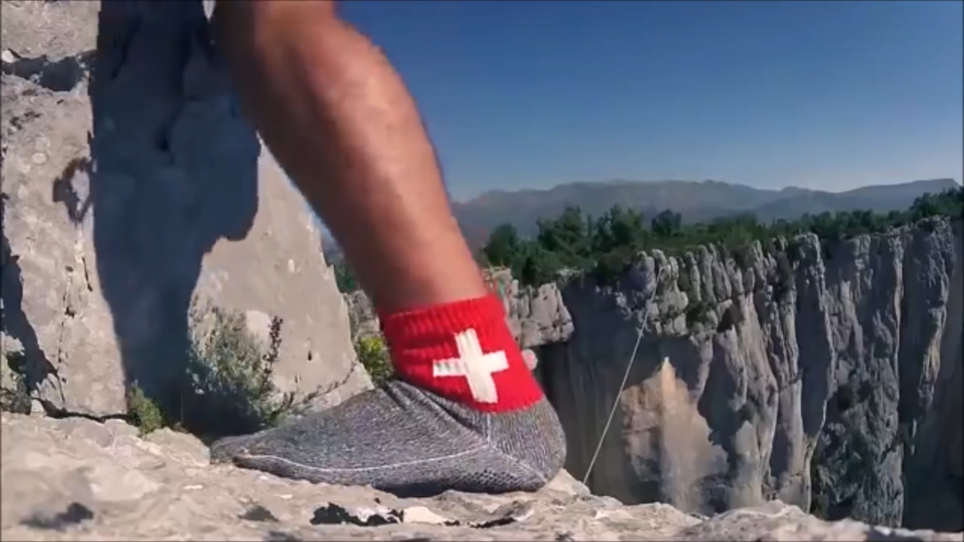 Black technology socks that are 15 times stronger than steel. What kind ...