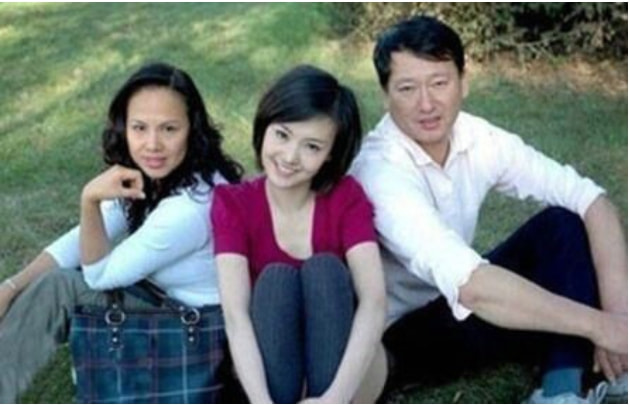 Zheng Shuang's depraved history, her story is far worse than you think ...