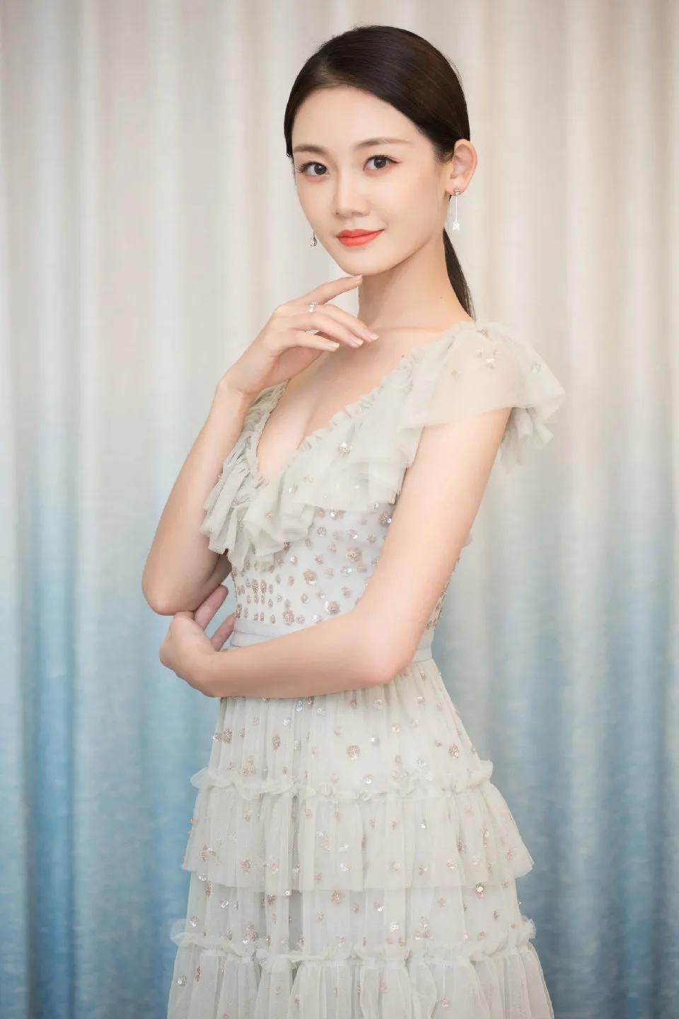 Pure Goddess: Miao Miao - iNEWS