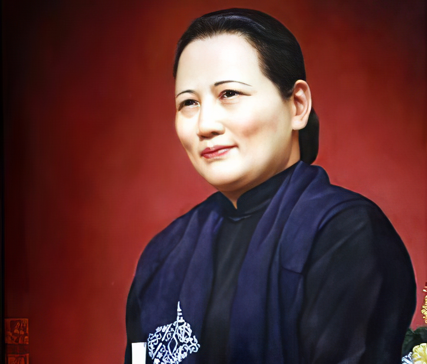 Soong Ching Ling was invited to the founding ceremony and put forward ...