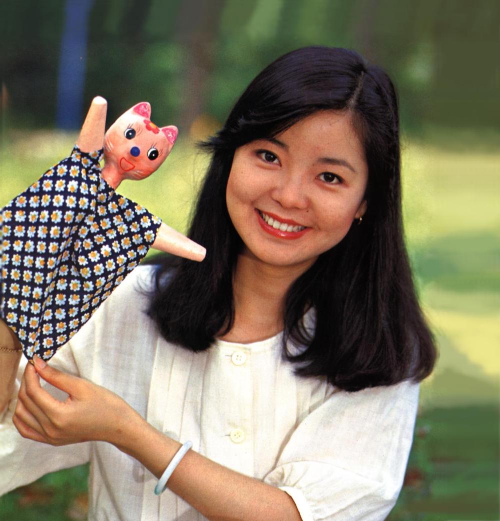 In 1995, Teresa Teng died bizarrely in Thailand with no relatives ...