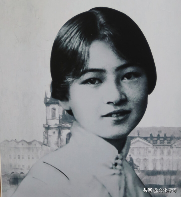 Why is classmate Pingzhi's last name Lin?Maybe it's Mr. Jin Yong paying ...