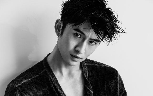 Hu Yitian Zhang Yunlong two?Zhao Lusi is playing a big deal in travel ...
