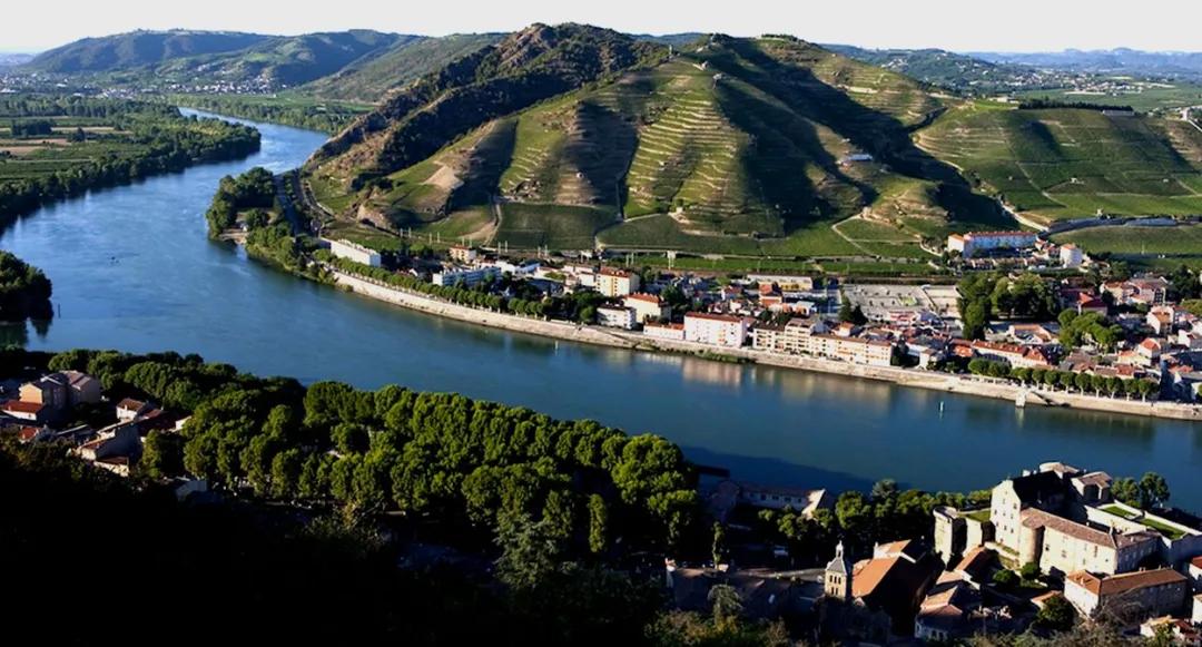 Take you to the Rhône Valley in five minutes - iNEWS