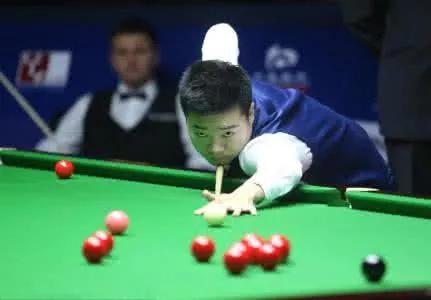 Want to practice the basic skills of billiards in half an hour?Look ...