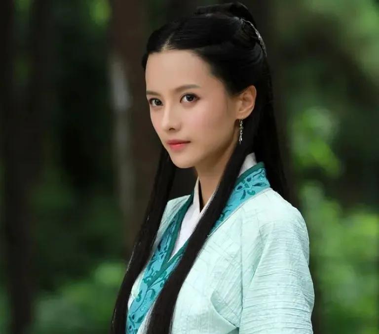 Zhang Zhixi, a beautiful actress who is suitable for acting in a ...