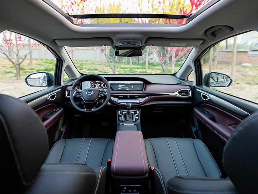 A more handsome and improved family car-GAC Trumpchi M6 PRO - iNEWS