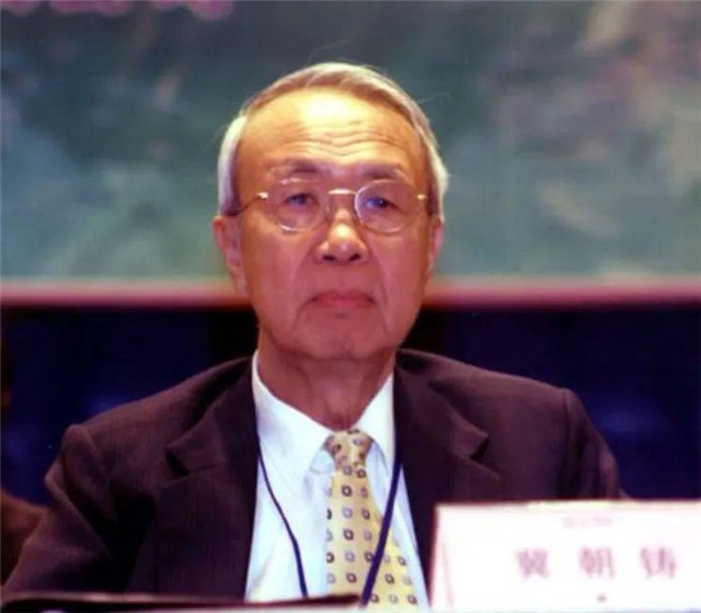 Tang Wensheng: The beautiful translator around Zhou Enlai was highly ...