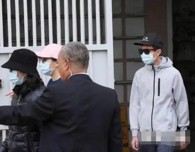 Li Ka-shing's eldest daughter-in-law appeared, with extraordinary ...