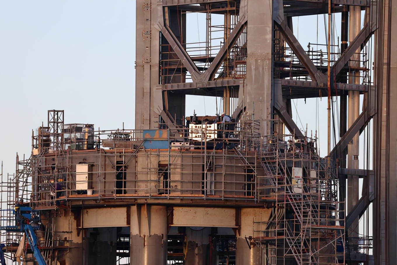 The picture shows the SpaceX starship SN21 under construction - iNEWS