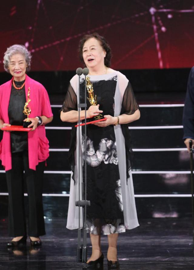 Once Da Shichang's first screen girlfriend, 80-year-old artist Zhu ...