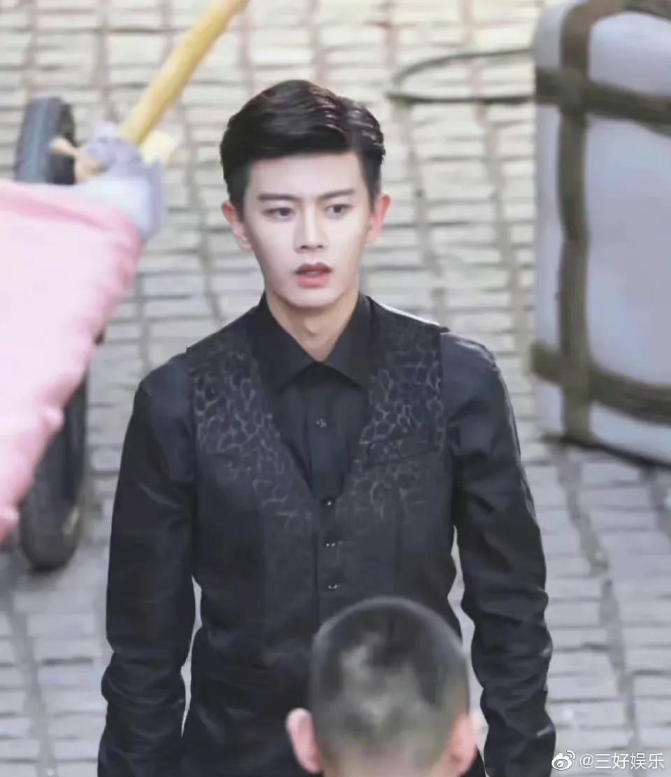 11.19 Drama: Zhao Liying, William Chan, Fan Chengcheng, Song Qian, Ren ...