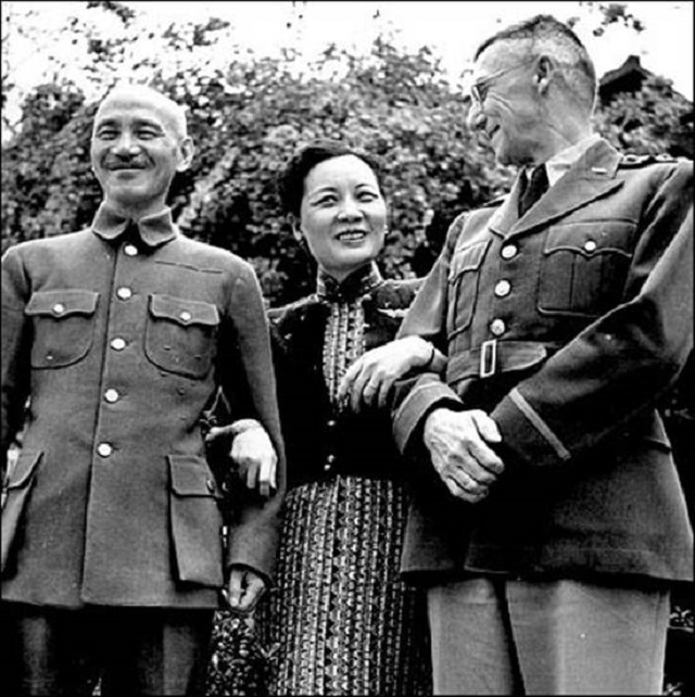 First "Co-communist", the anti-Japanese, Jiang Qi Shi must first safely ...