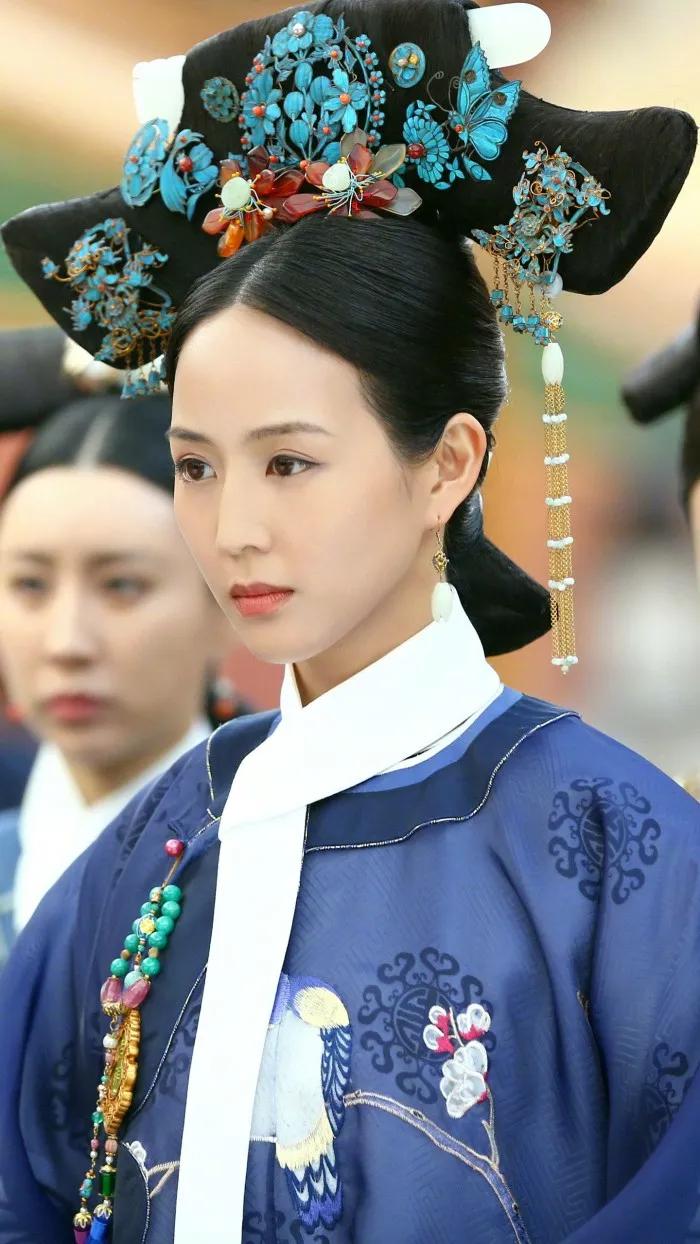 Different contrasts of the same characters in "Ruyi's Biography" and ...