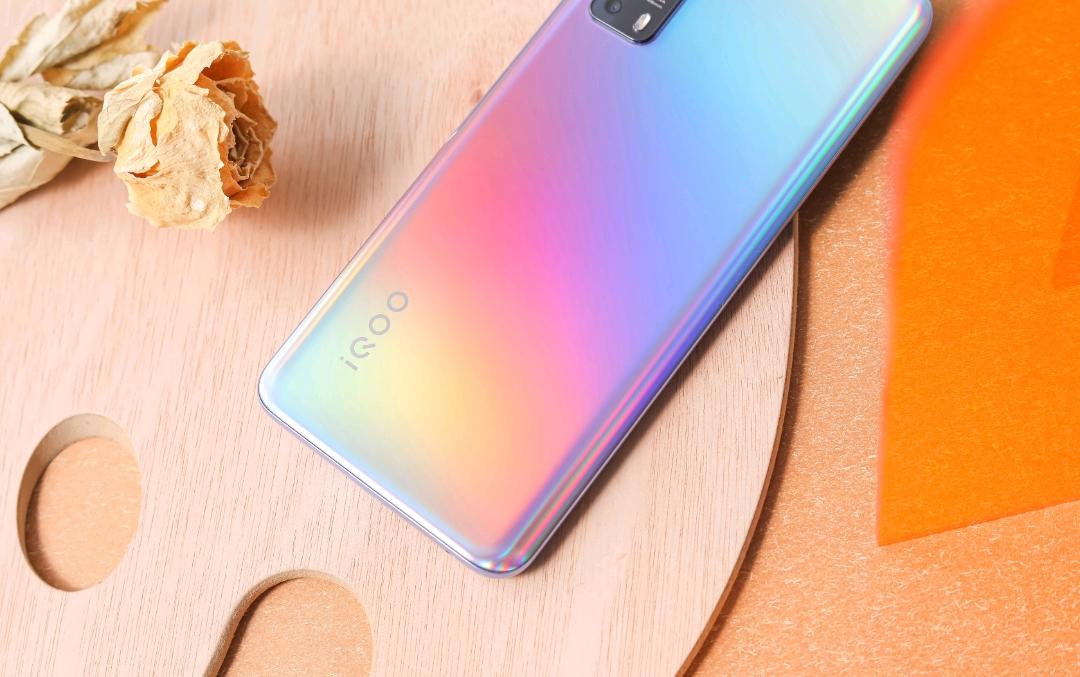 How about iQOO Z3?Snapdragon 768G+55W flash charging, the best choice for a thousand yuan high ...