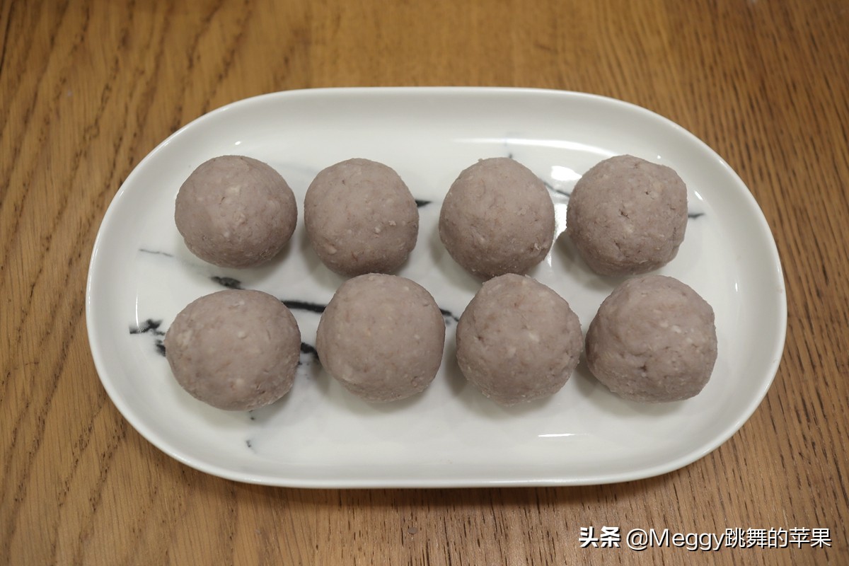 Awesome Mexican taro mashed bread, shaped like a small straw hat ...