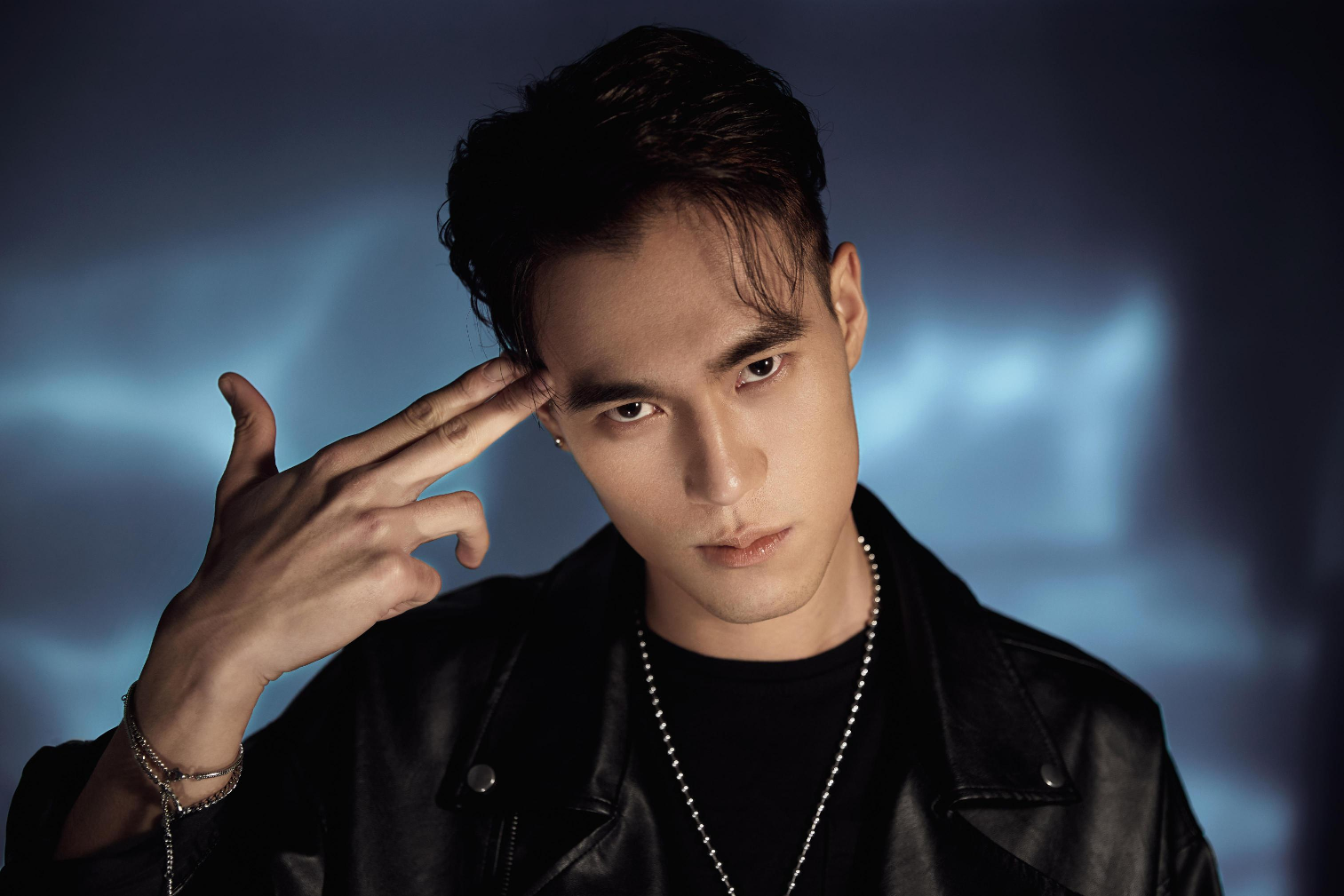 Xiao Bo starred in "Lop Nor: The Nine Dragon Sky Coffin" exclusive hit ...