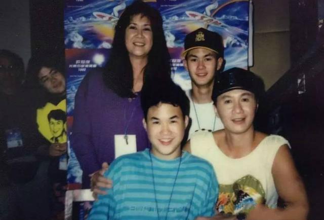 Once popular all over Asia, Jacky Cheung called his eldest brother. Now ...