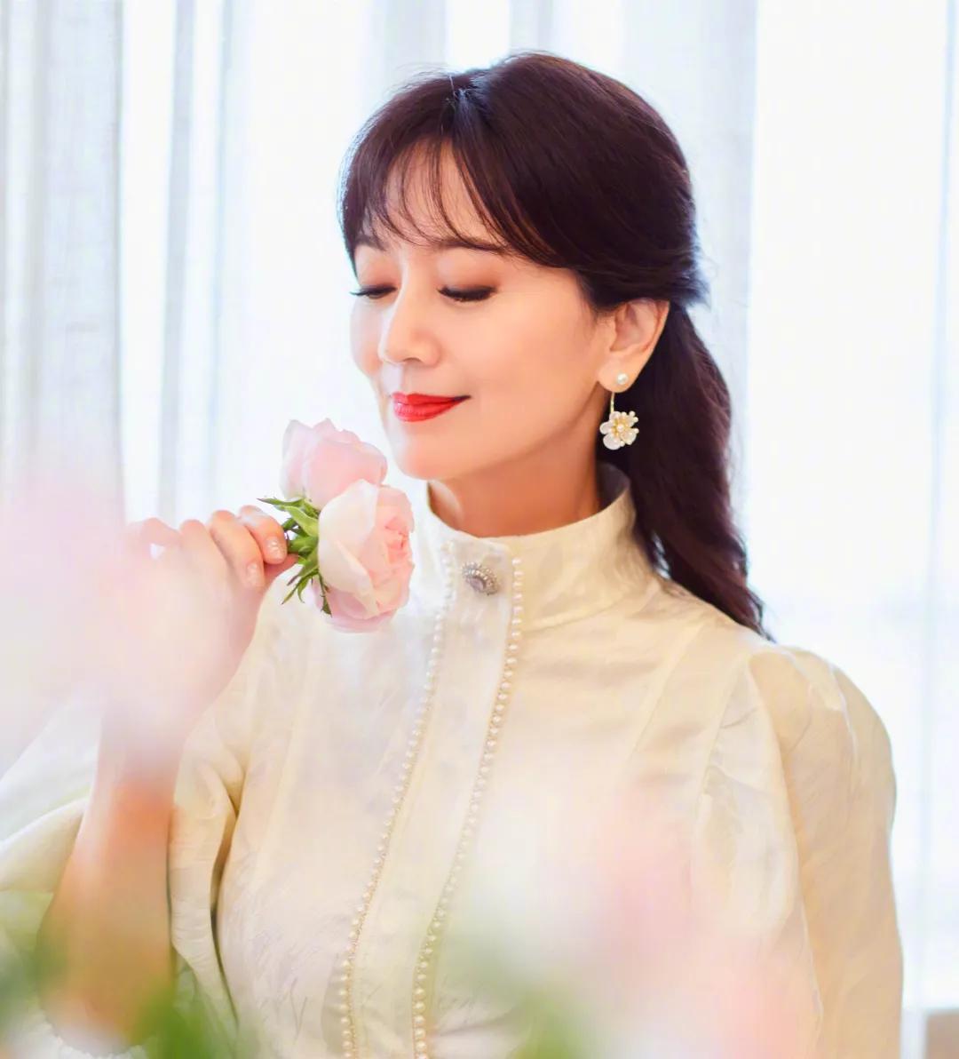 66-year-old Zhao Yazhi, a beauty is not afraid of twilight, she has ...