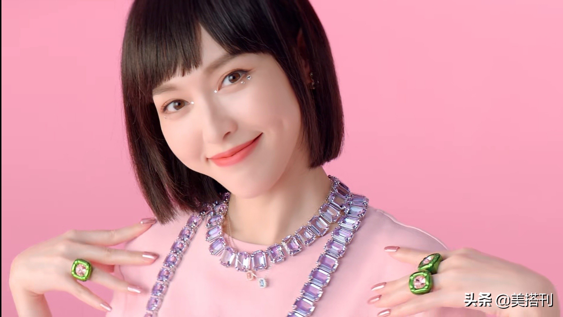 Tang Yan's short hair is more tender!The new hairstyle bobo head ...