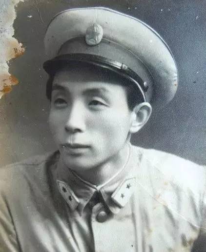 The century-old historical changes of Chinese police uniforms (multiple ...