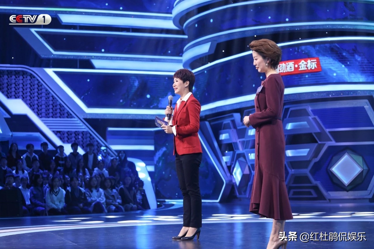 New CCTV anchor Cui Shuang made his debut on CCTV-4. Netizen: Is it too ...